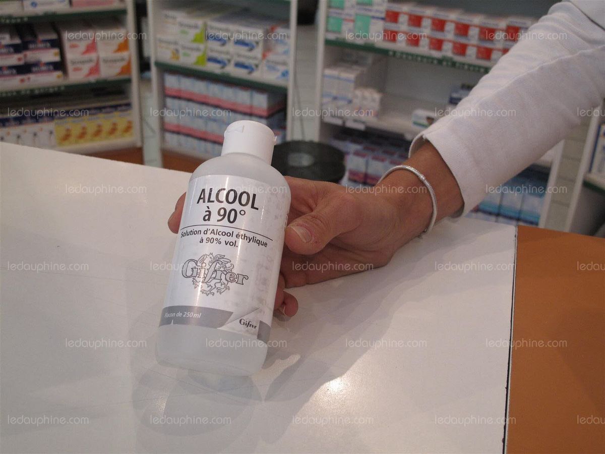 Item:Alcool à 90 degrés non dénaturé — Wikidebrouillard